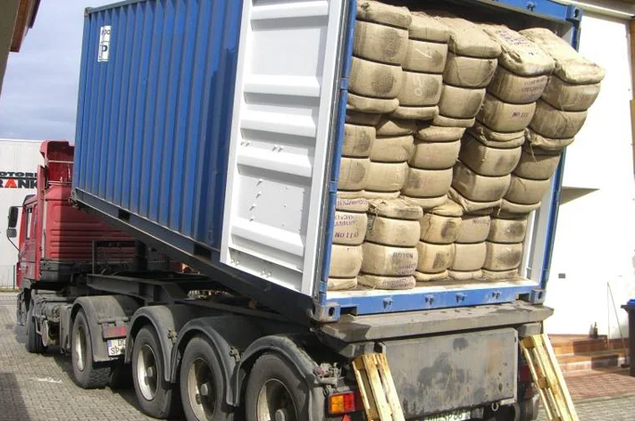 Zwei Säcke und ein Lastwagen voll Sand | Operation Libero